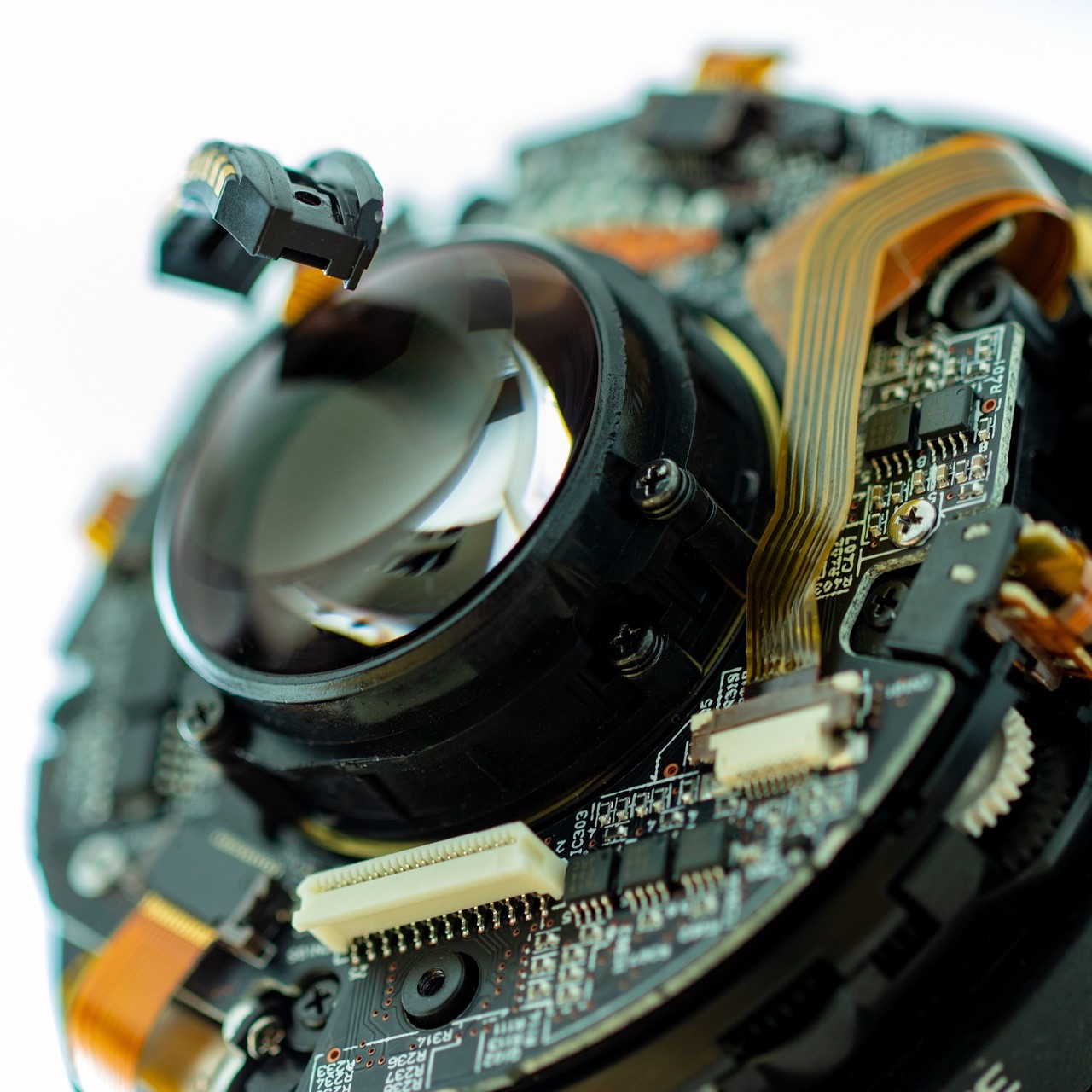 Reliable piezoelectric benders